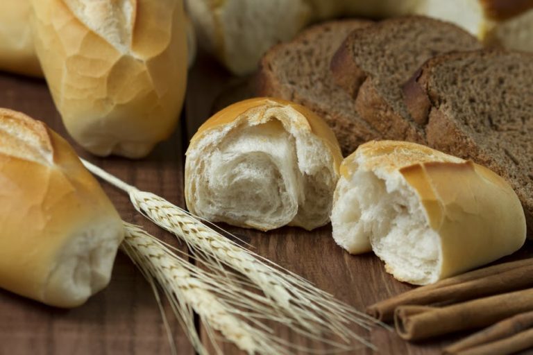 Receita de Pão Francês Low Carb com Cara e Gosto de Pão Receita de Pão Francês Low Carb com Cara e Gosto de Pão